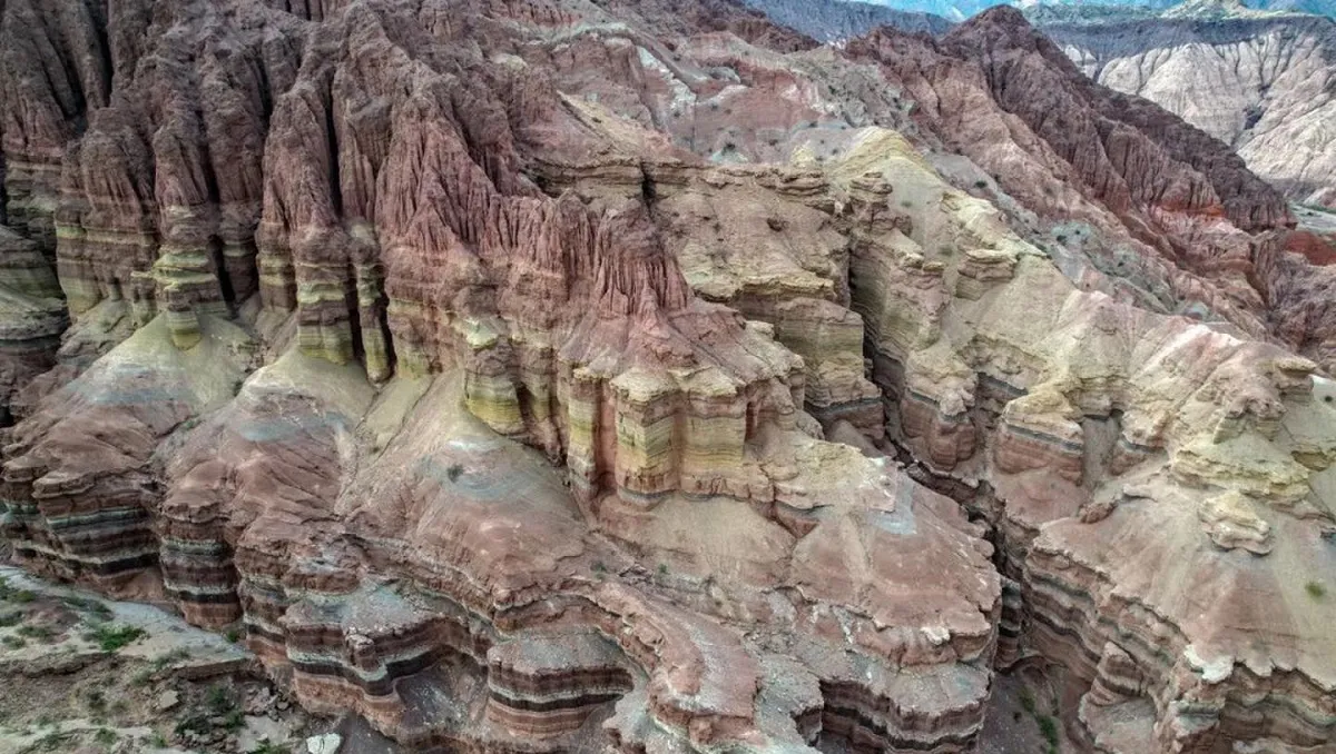 Conocé la maravilla natural de La Yesera en la Quebrada de las Conchas